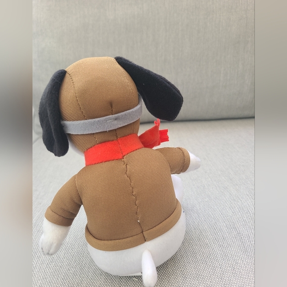 Metlife | Toys | 3 Snoopy Stuffed Animals | Poshmark